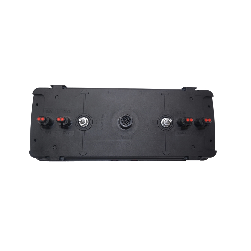 Ecoled 2 Heckleuchte links mit URA 7pol. + 4x 2pol. AMP mit Dreieck